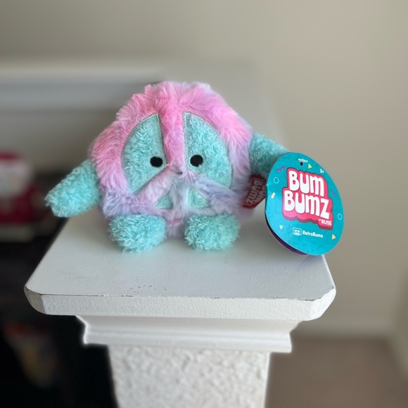 Kellytoy | Toys | New 45 Megs The Peace Sign Bum Bumz By Russ | Poshmark